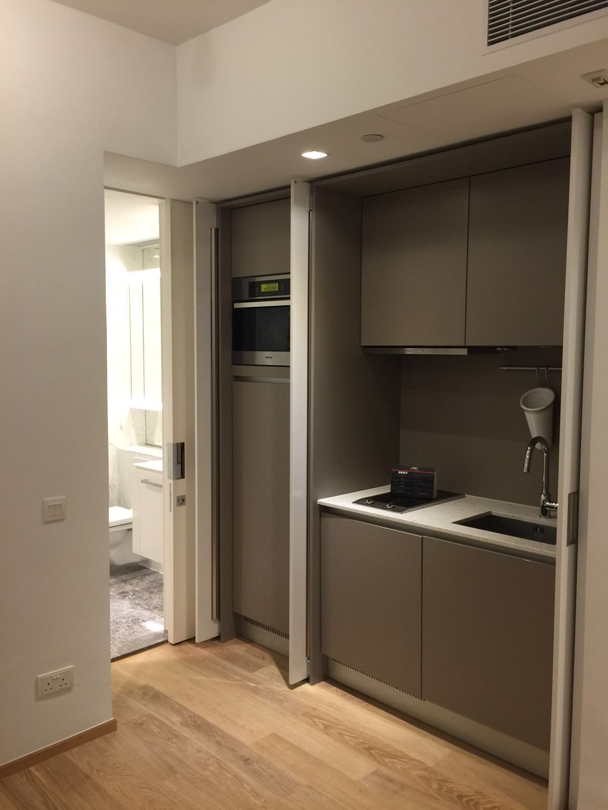 Causeway Bay, yoo Residence Apartments / Flats / Units to Rent - RentEasy